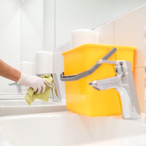 Leistungen - Blitz-Blank Gebäudereinigungs GmbH